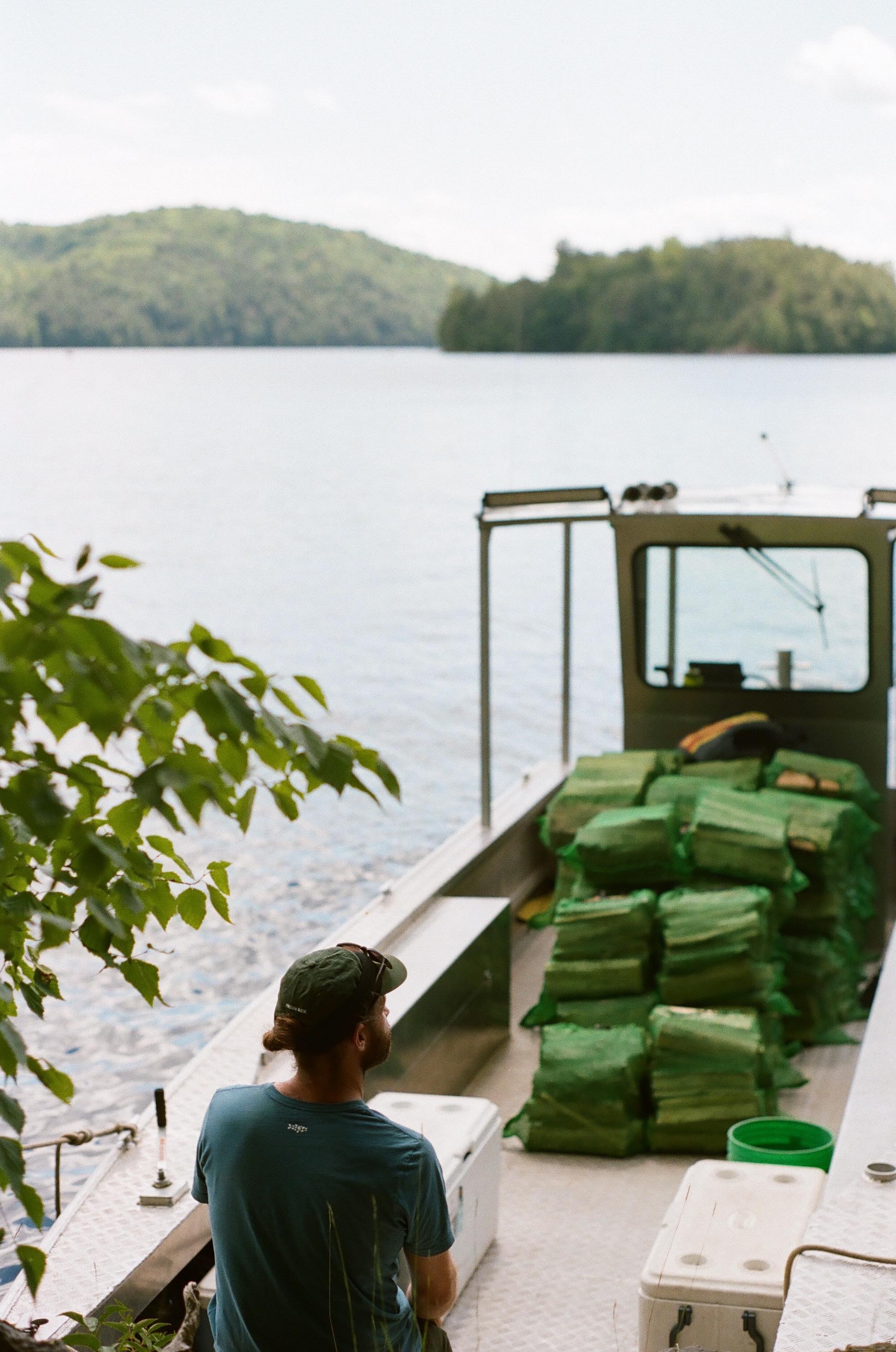 Camping sur les îles au Québec – Parc régional du Poisson Blanc
