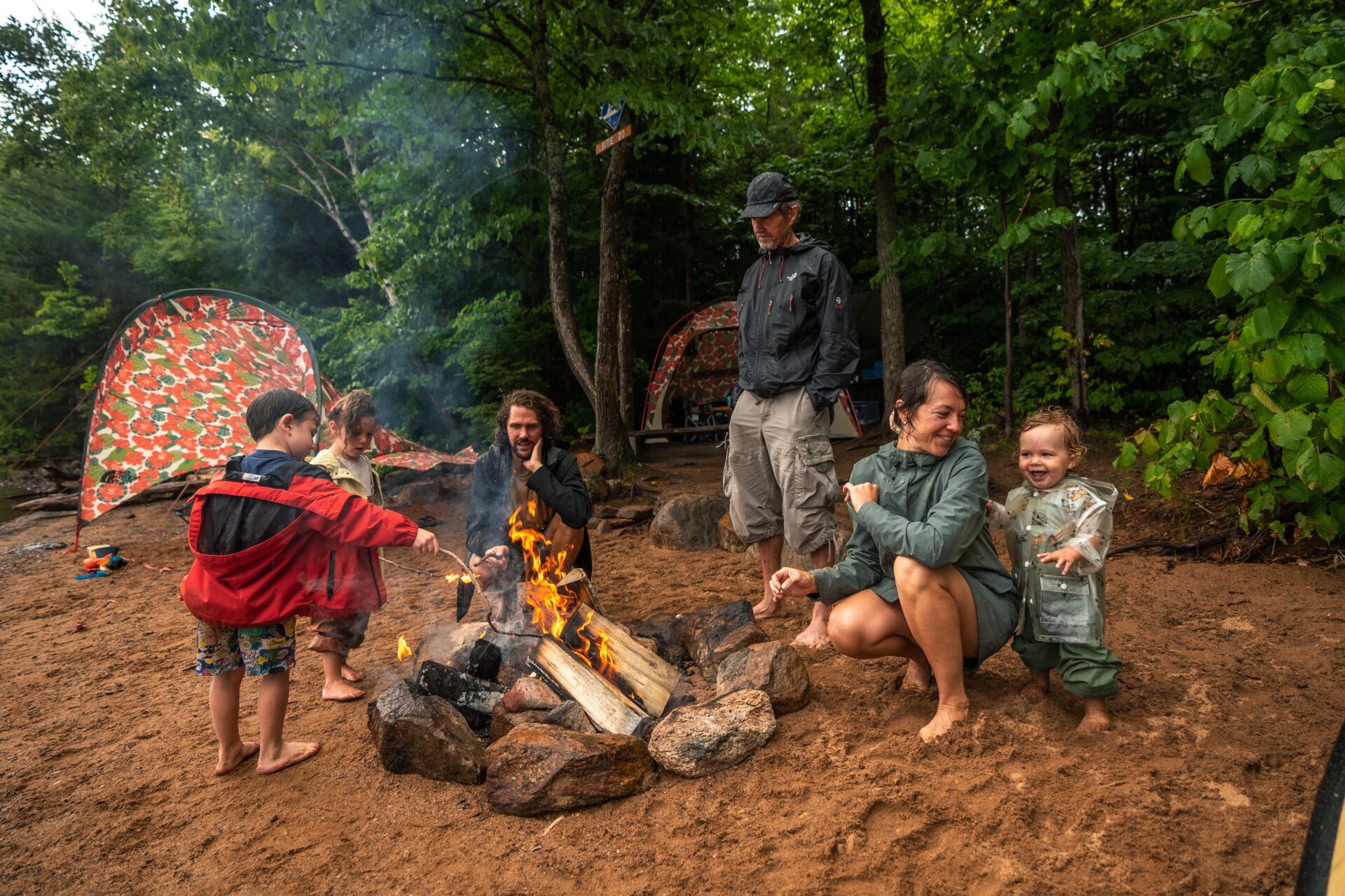 Canot-camping en famille – Parc régional du Poisson Blanc
